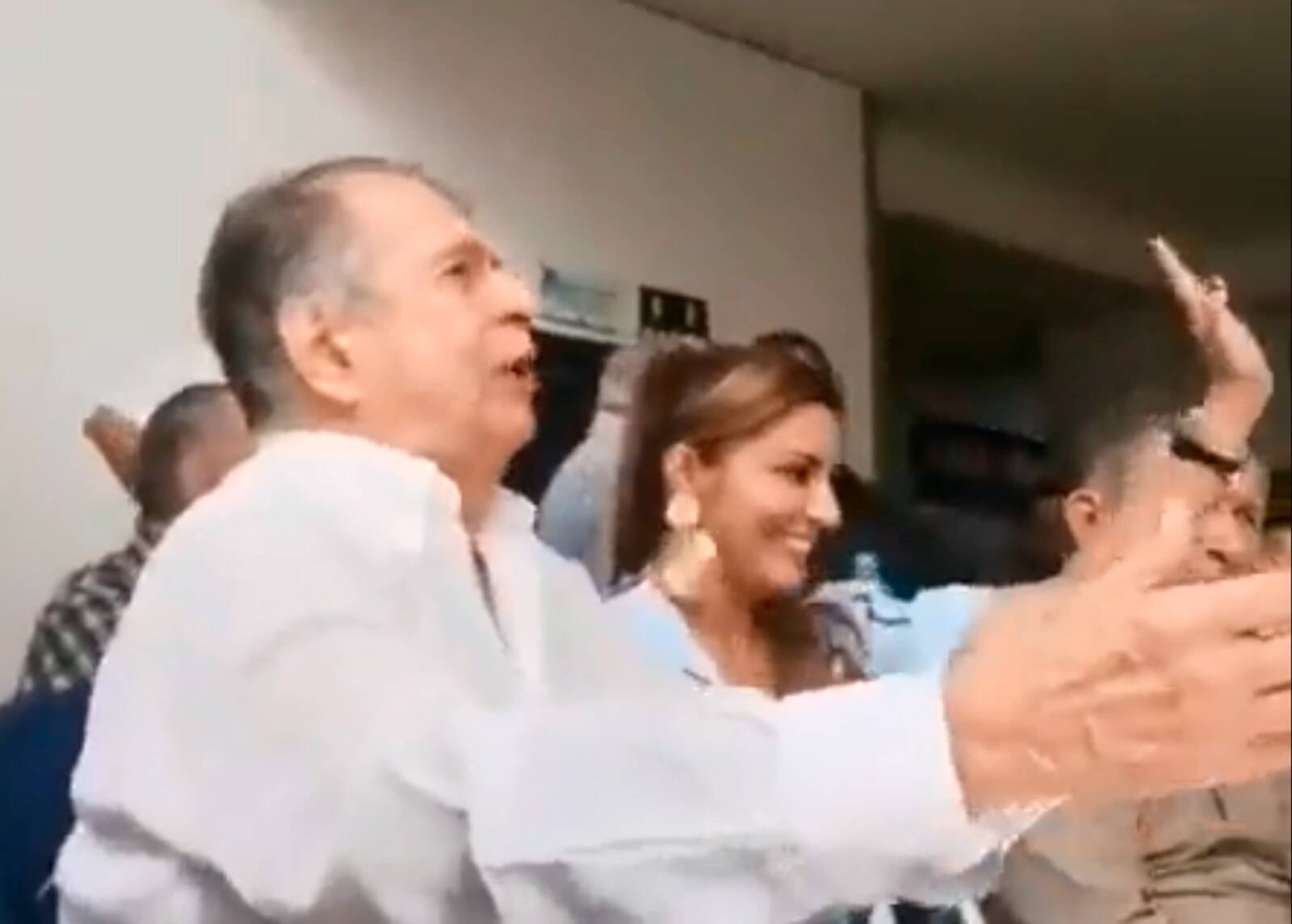 ¿Quién es el mentor político de la aspirante que estuvo con Santofimio?