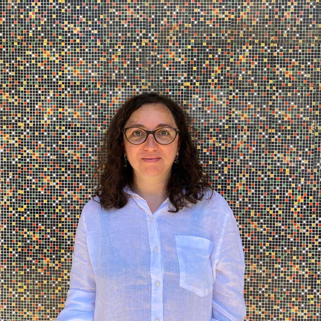 ‘Tarantela’: tonada familiar con el sabor mexicano de Abril Castillo