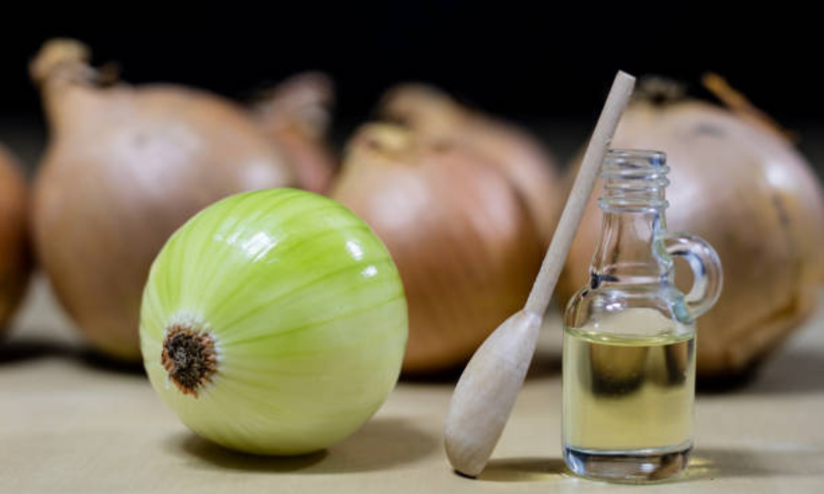 Remedios caseros hechos con cebolla para mejorar la salud del cabello
