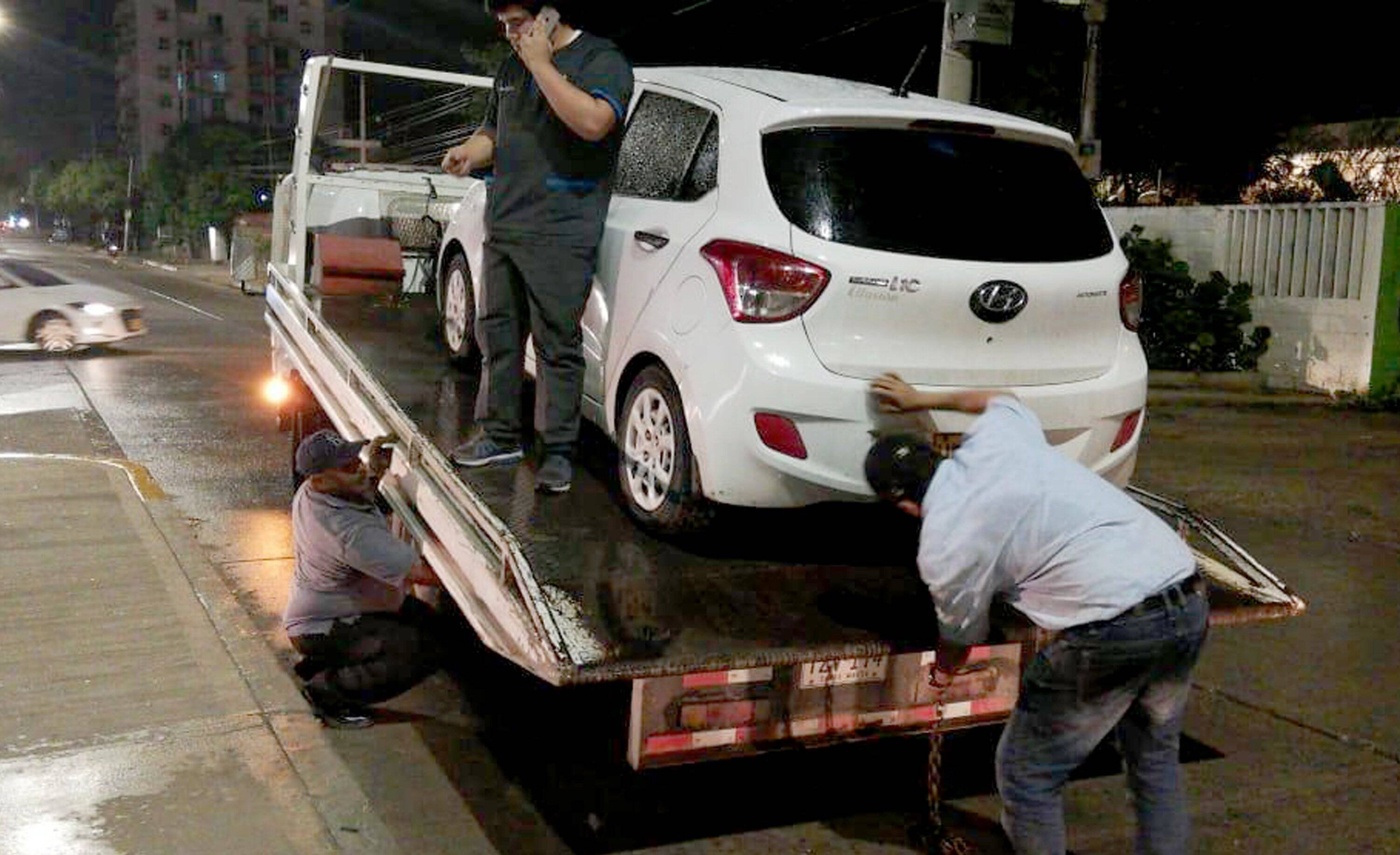 ¿De cuánto es la multa que se debe pagar si se parqua en un lugar ...