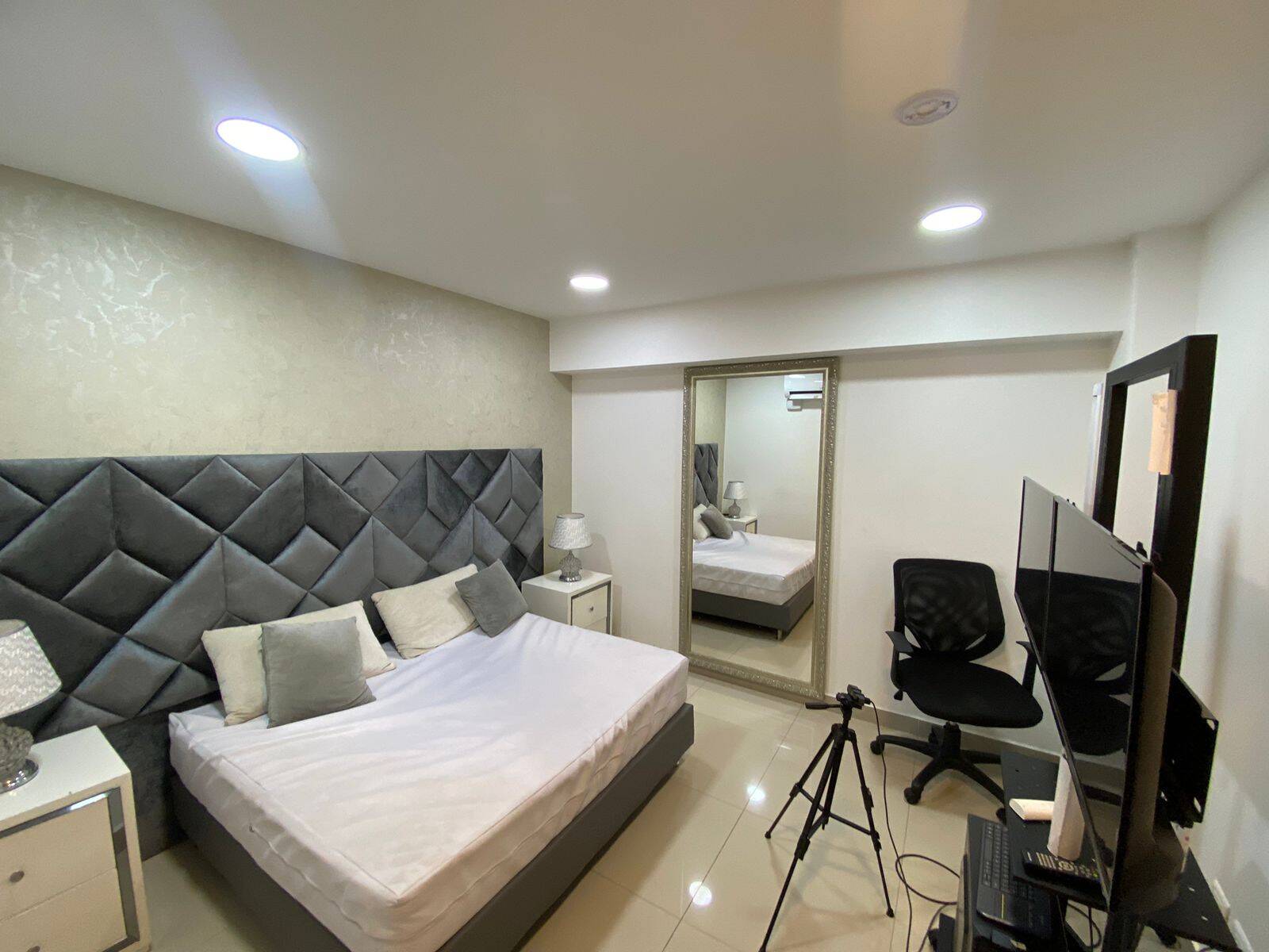 Modelaje webcam en Colombia: explotación sexual, sueldos bajos y estigma