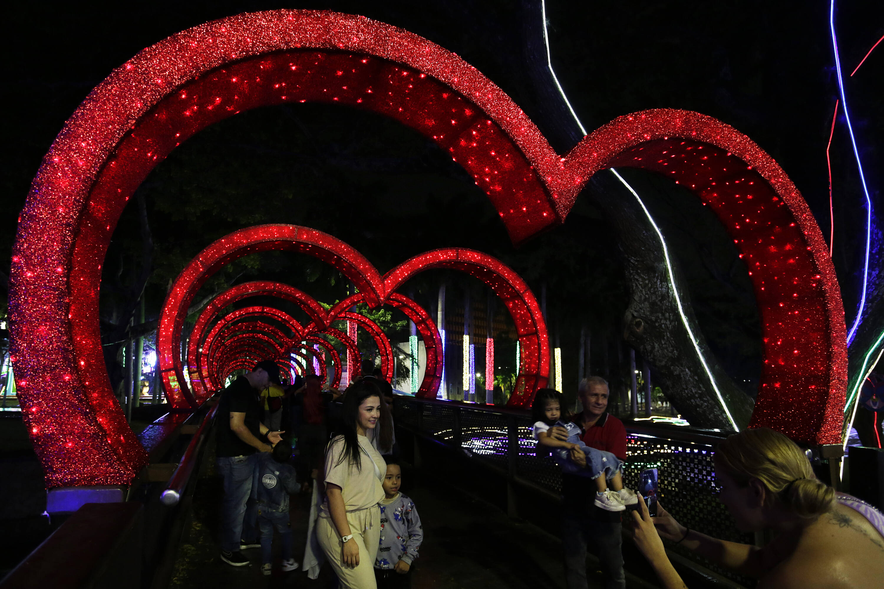 Alumbrados en Colombia: así se ve la navidad en las principales ...