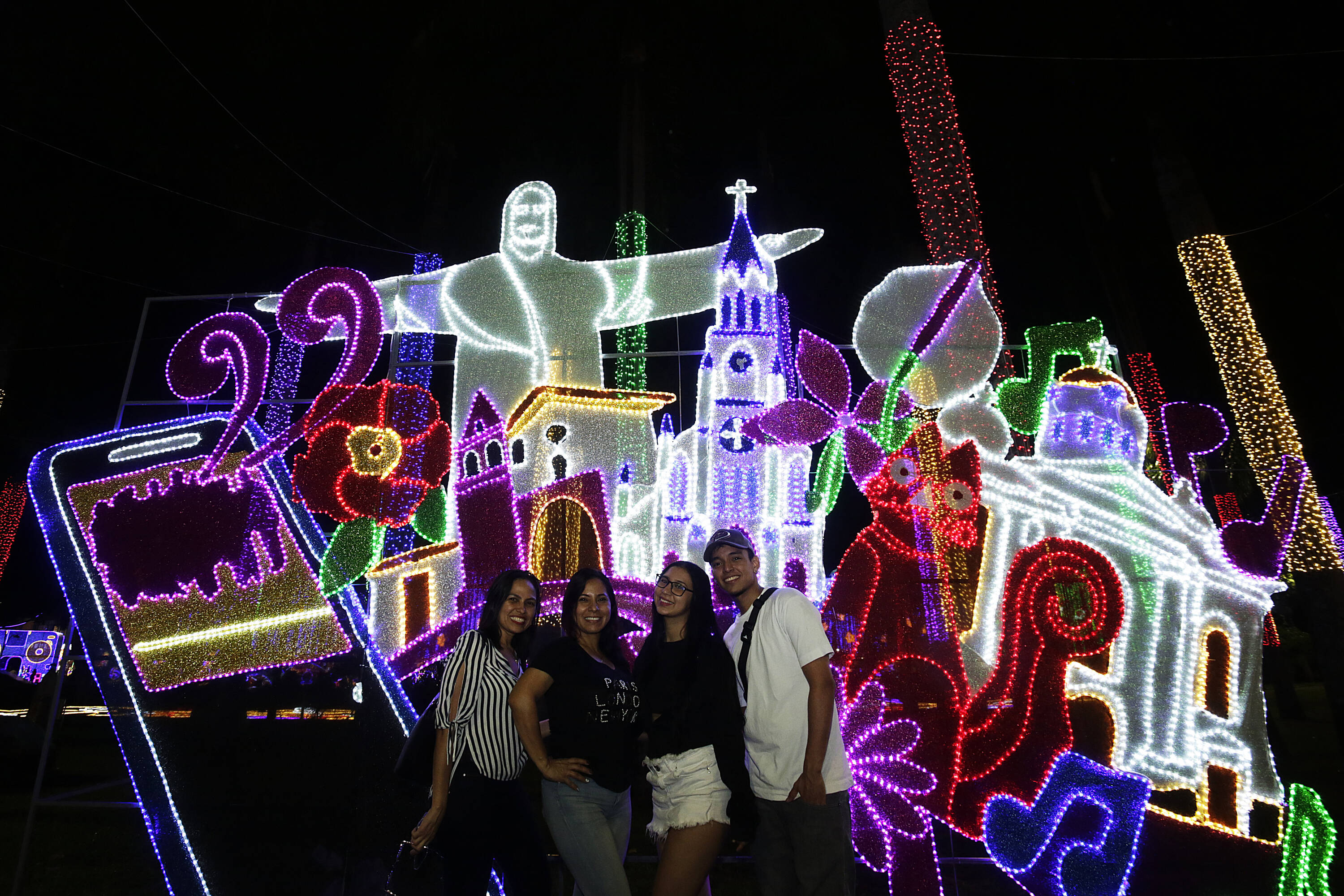 Alumbrados en Colombia: así se ve la navidad en las principales ...