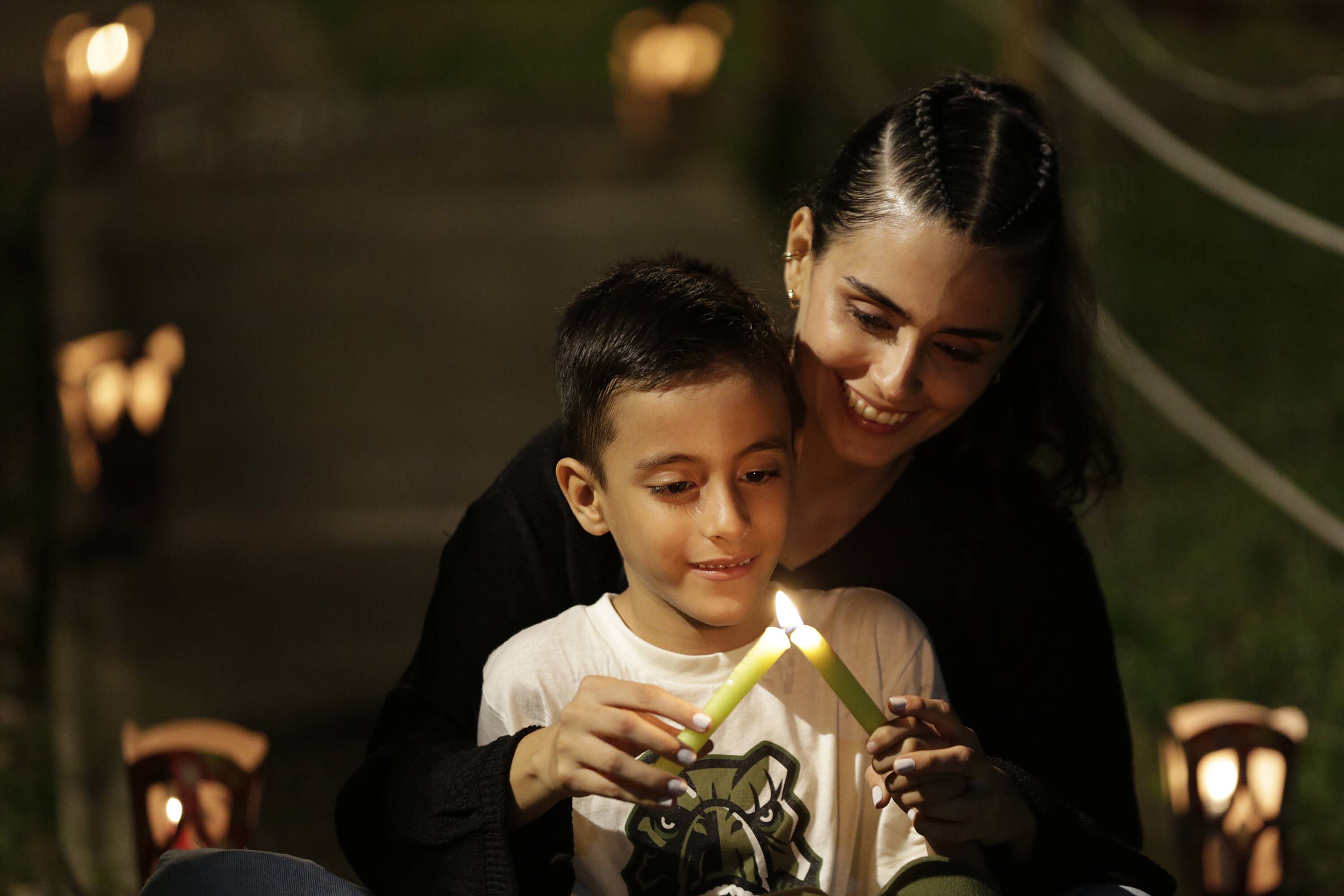 Noche de las Velitas: imágenes de cómo se vivió en Colombia