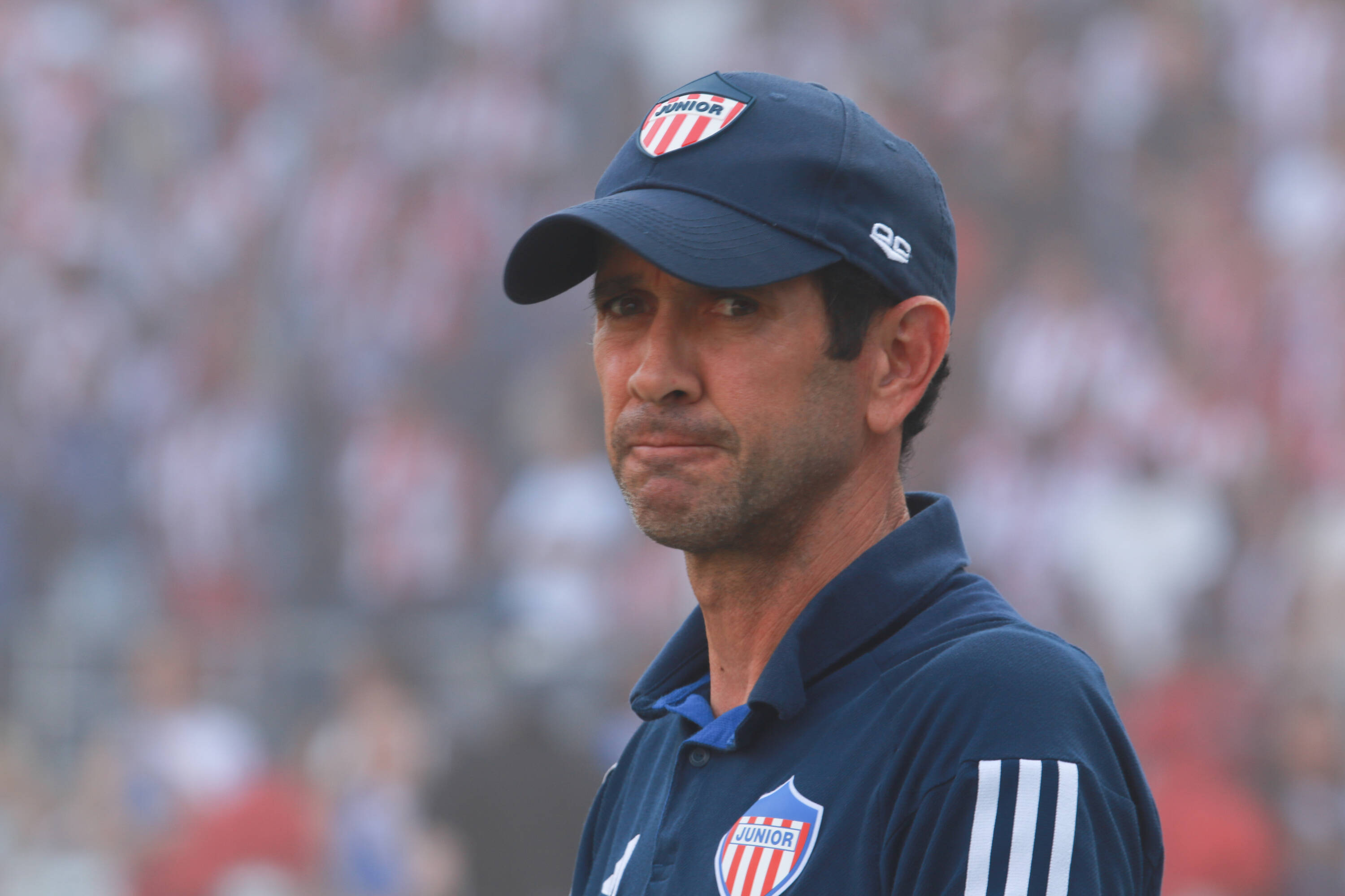 Junior de Barranquilla se refuerza con Carlos Cantillo y Howell Mena ...