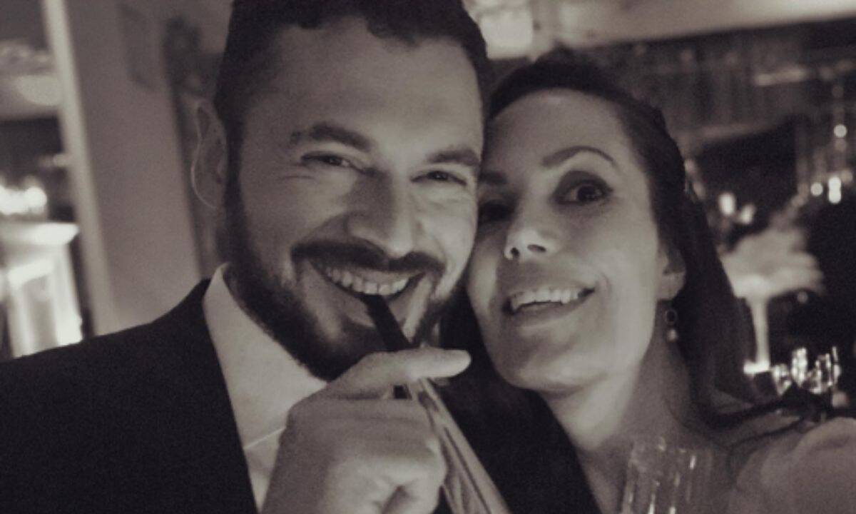 La esposa del actor Adan Canto habla sobre su marido en un homenaje