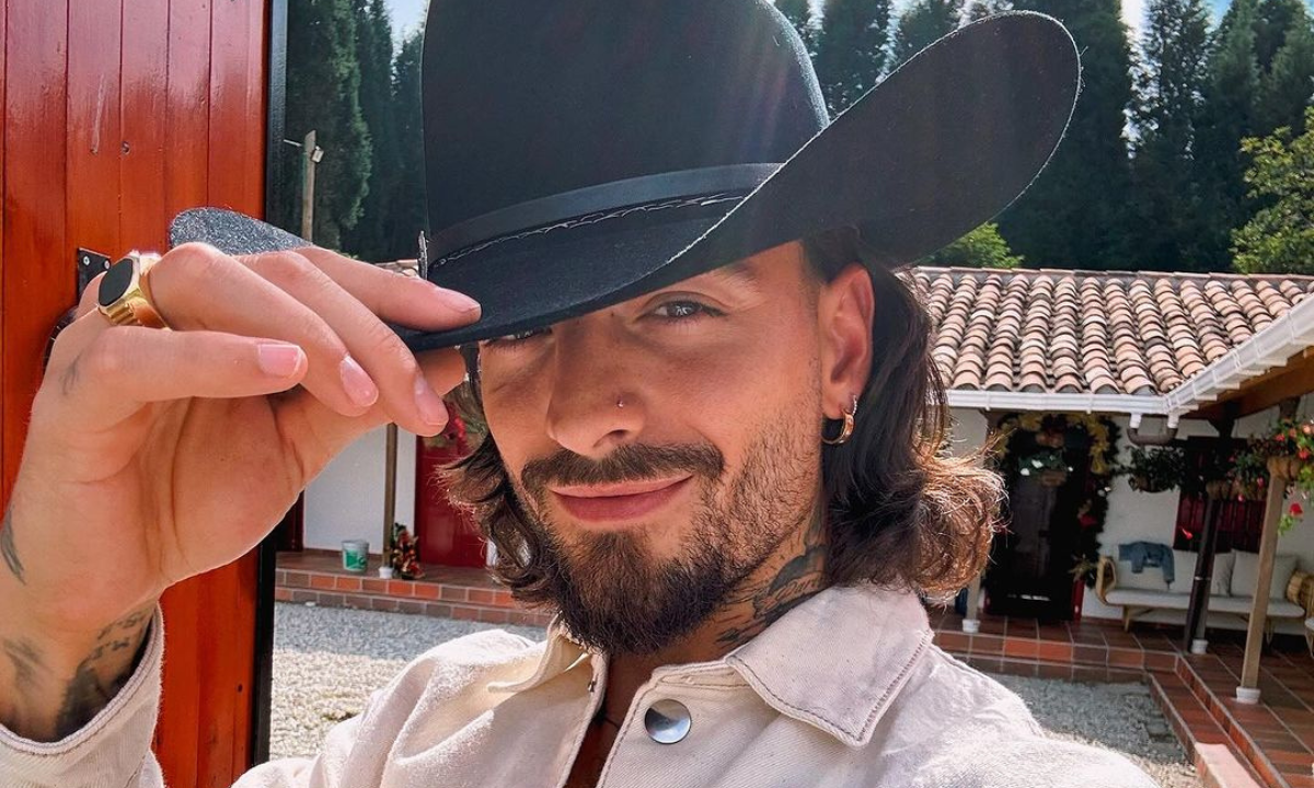 Este es el valor del lujoso reloj de oro que se compró Maluma por su ...