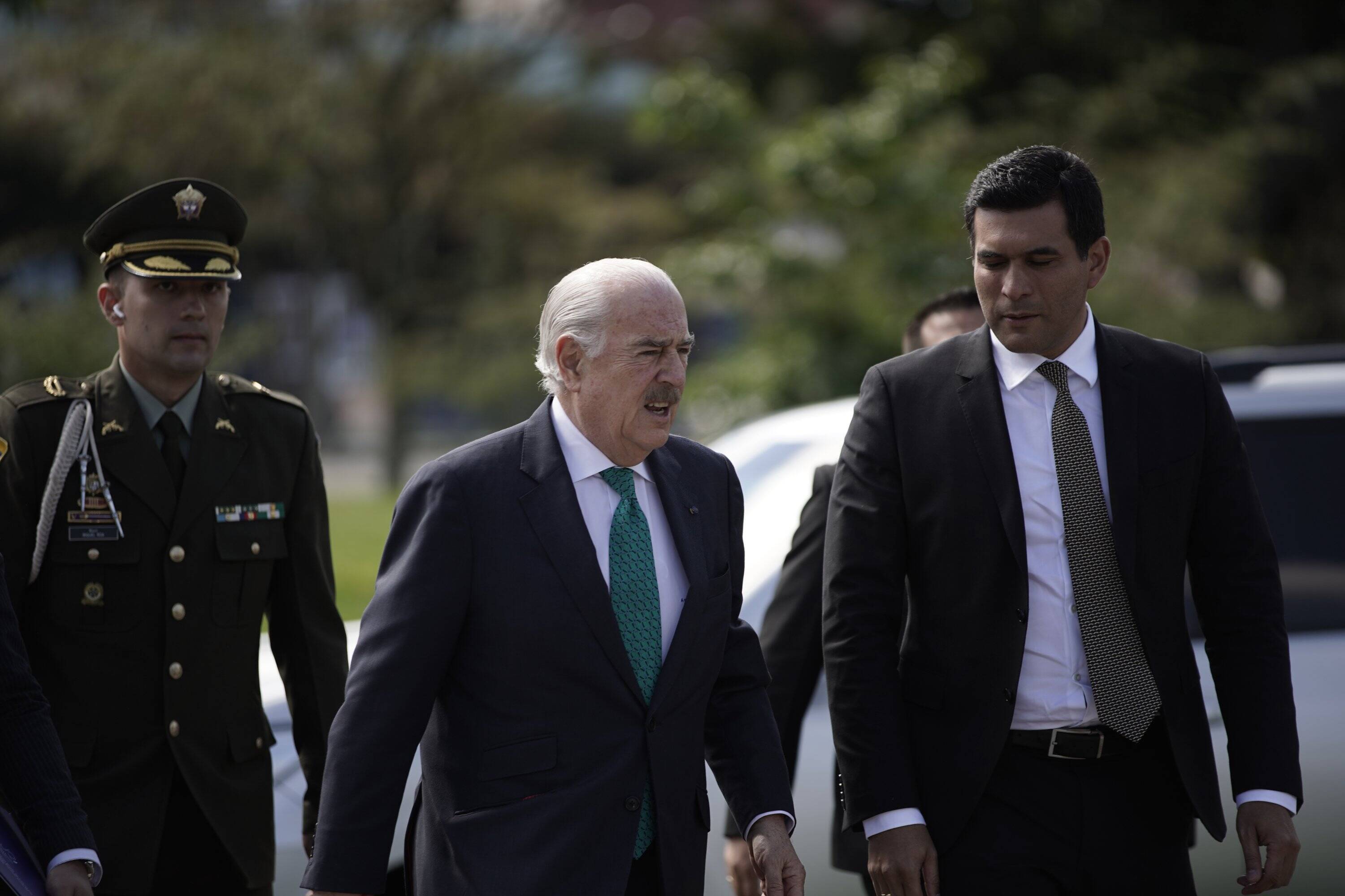 Andrés Pastrana pide al presidente Gustavo Petro aclarar su visita a Manta, Ecuador