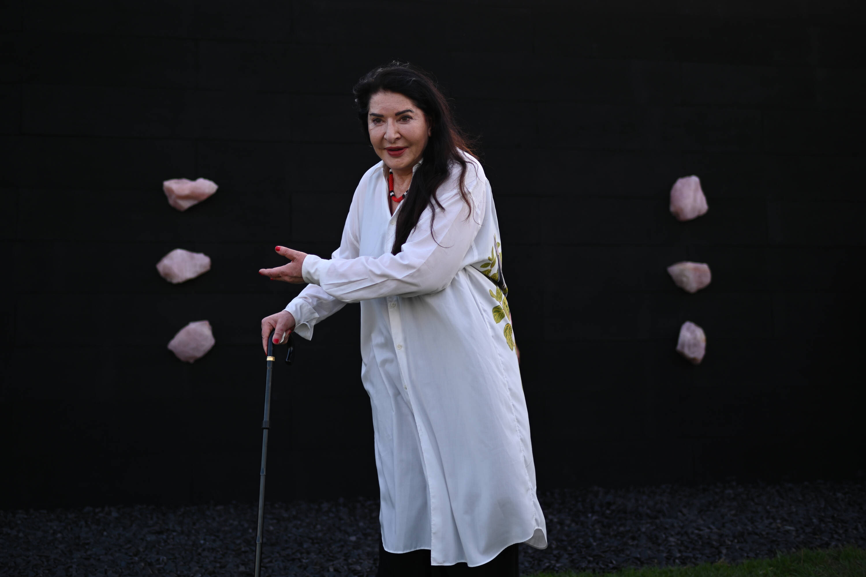 Marina Abramovic inaugura polémica obra interactiva en Brasil