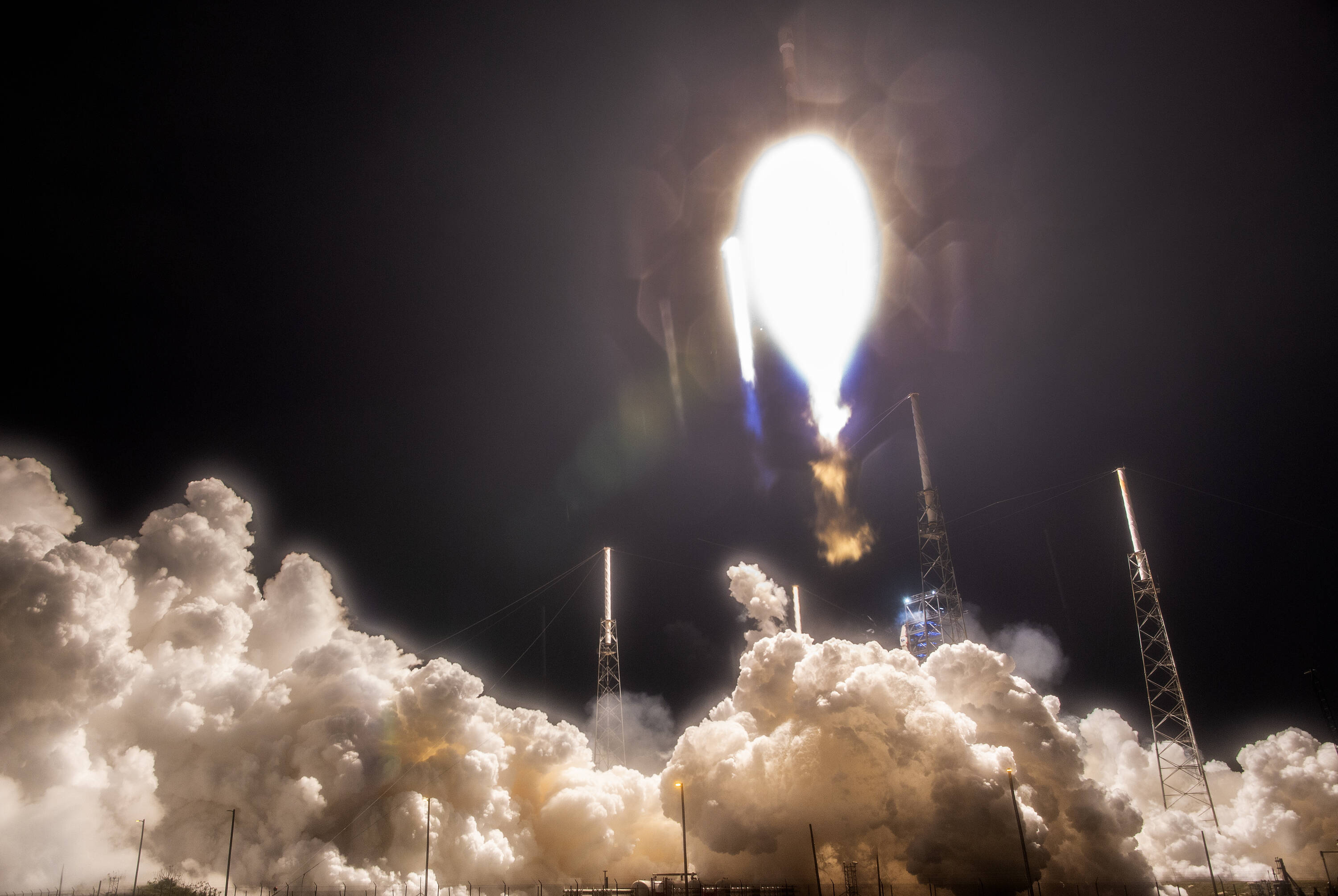 Nasa: la misión Pace para estudiar los océanos despega con éxito