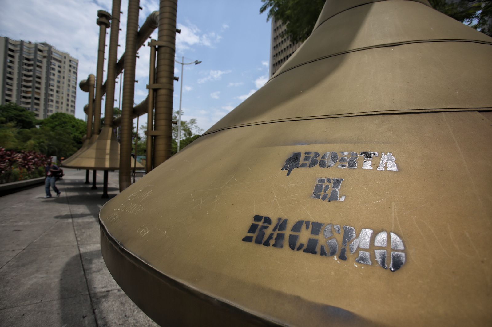 Así quedó el monumento al Grupo Niche en la Plazoleta Jairo Varela ...