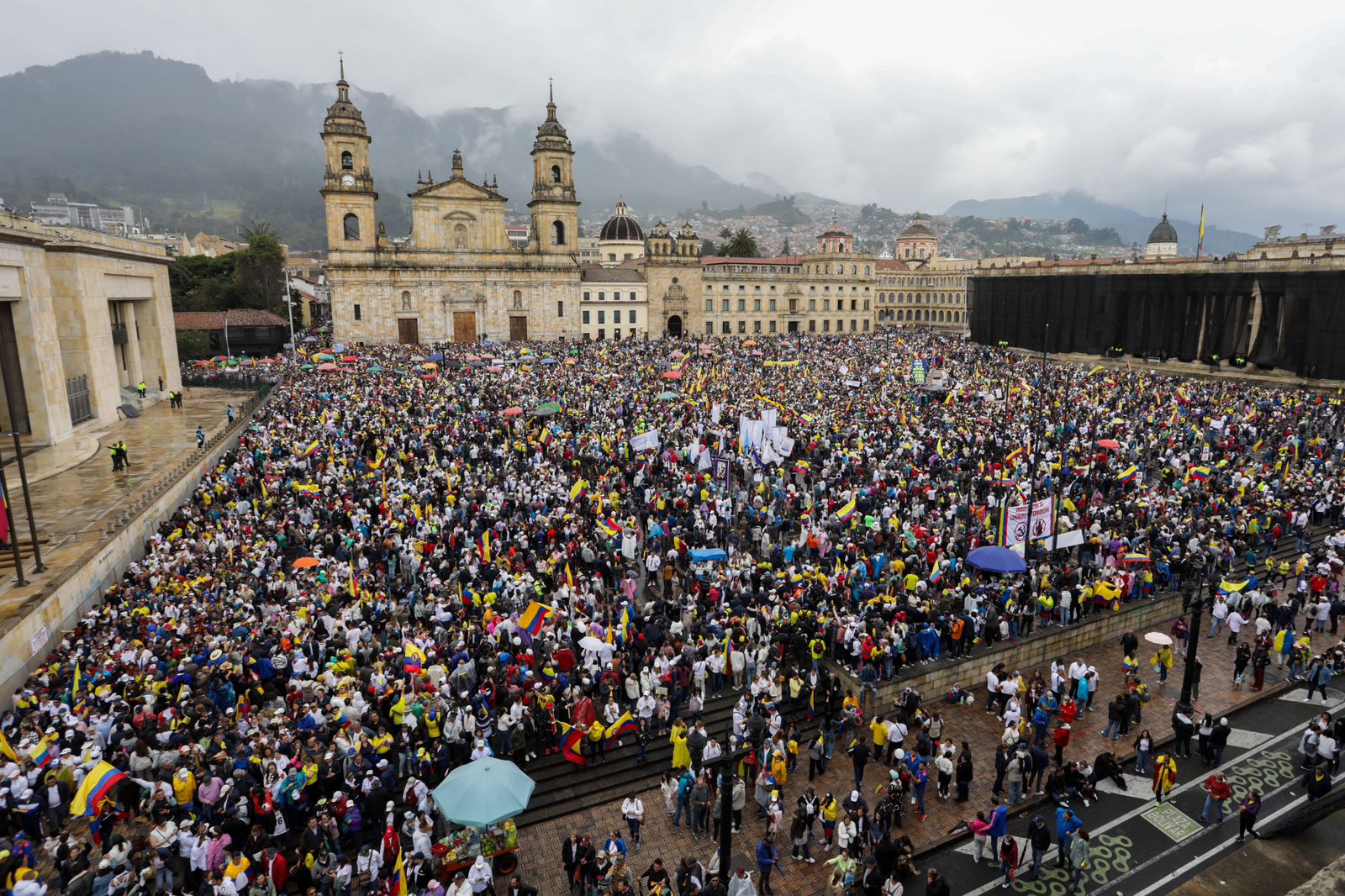 Marchas en Bogotá: ¿Cómo se calcula cuántas personas asisten a la ...