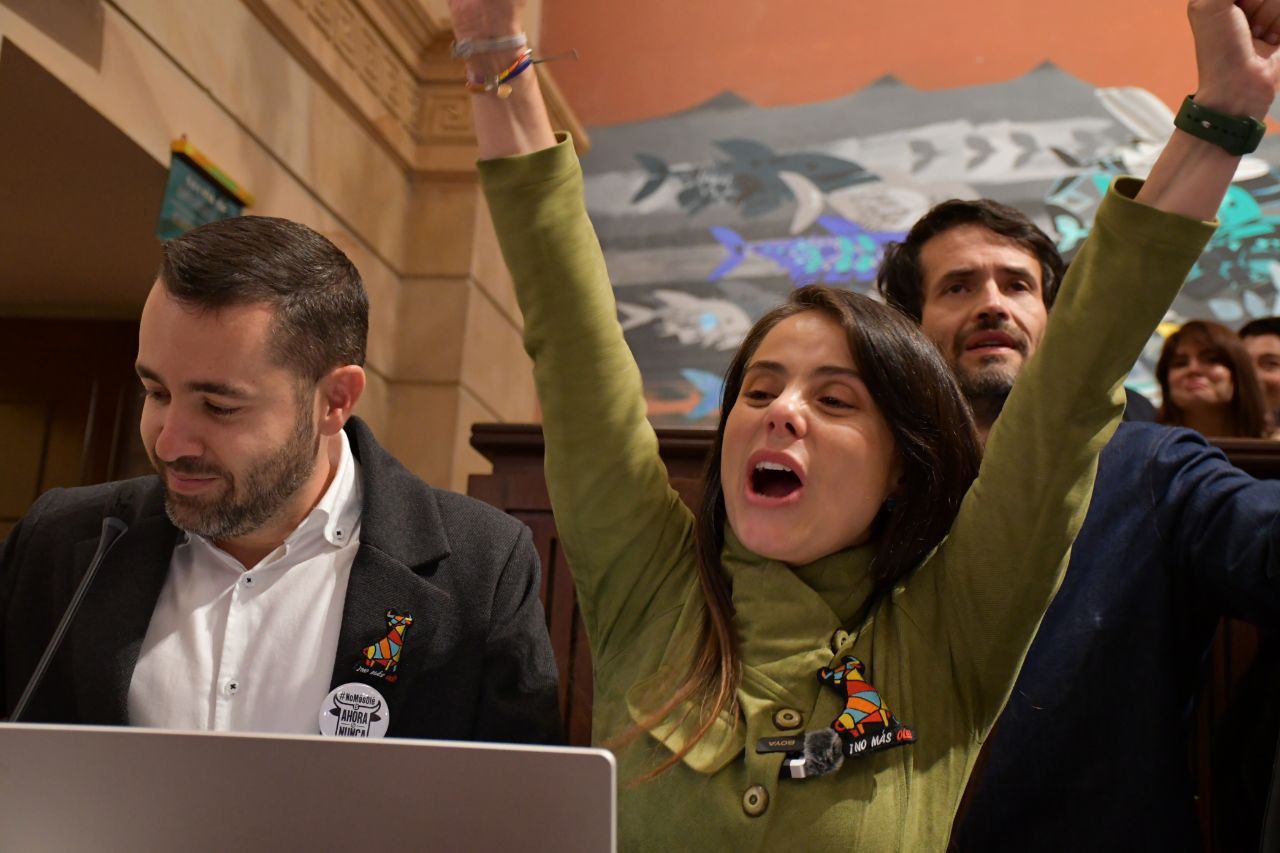 'Colombia amaneció siendo un país más digno', dice la senadora ...