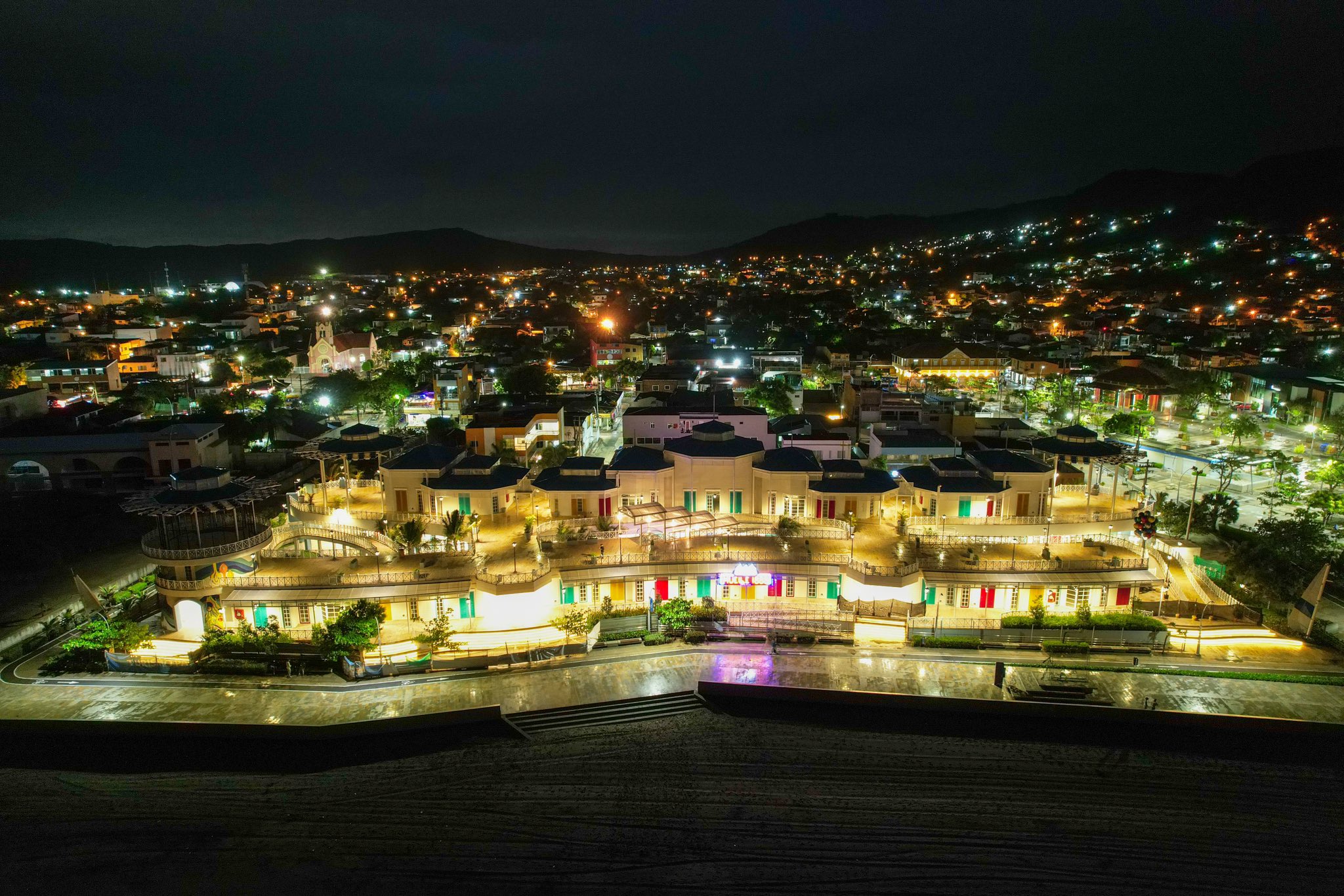 Atlántico: más de 10 mil visitantes en la apertura del Muelle 1888 de ...