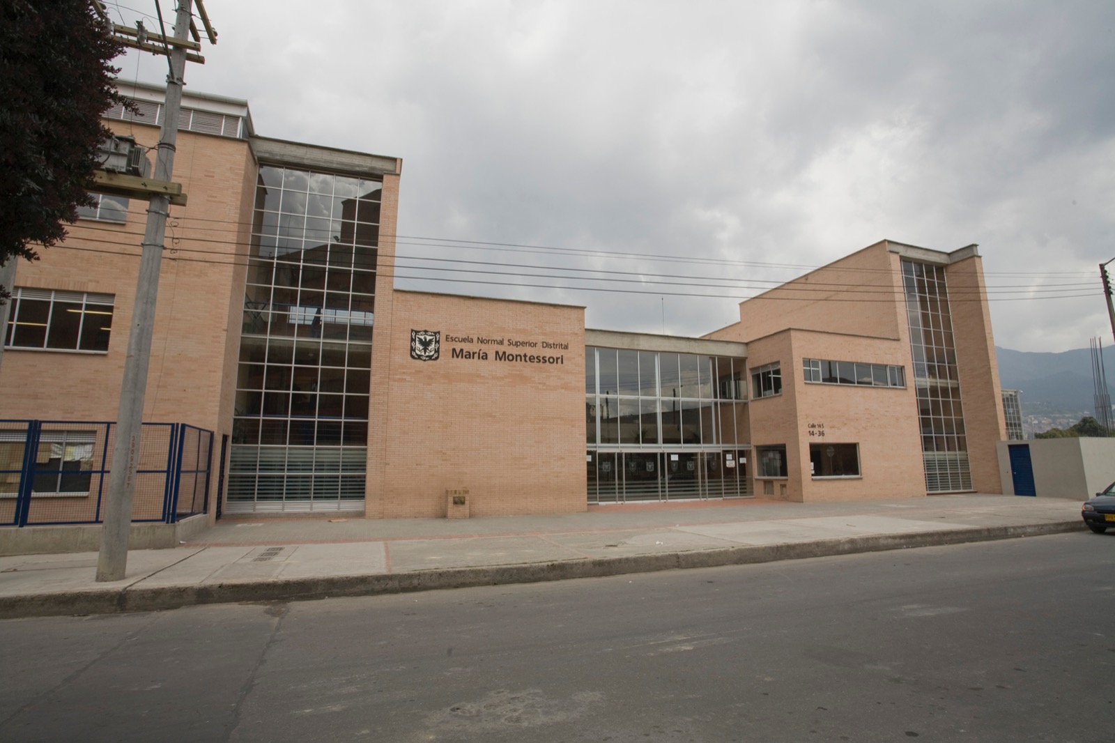 Colegios abren matrículas para 2025: hay 122.000 cupos en instituciones ...