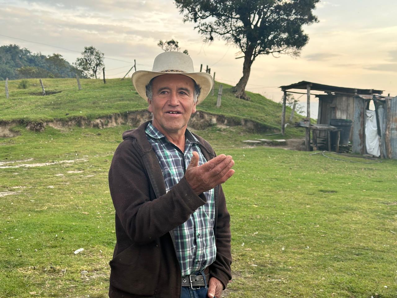 La vida dentro del cráter de Cerro Machín, el volcán enano y altamente ...