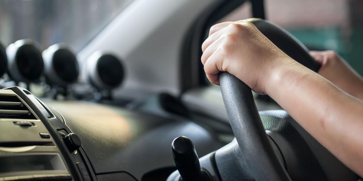 Conductores en Colombia: ¿Quiénes deben renovar su licencia de ...