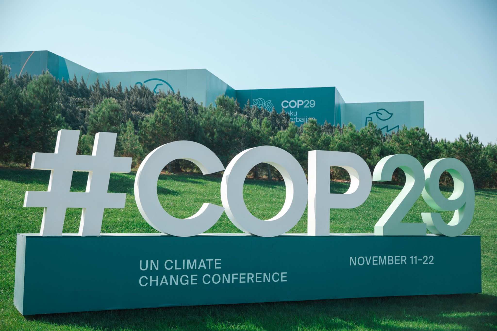 En la COP29, el mundo aprobó triplicar los recursos que países ricos darán a países en ...