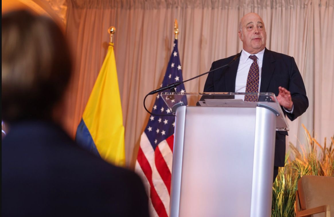 Embajadores Daniel García-Peña y John McNamara regresan a sus sedes ...