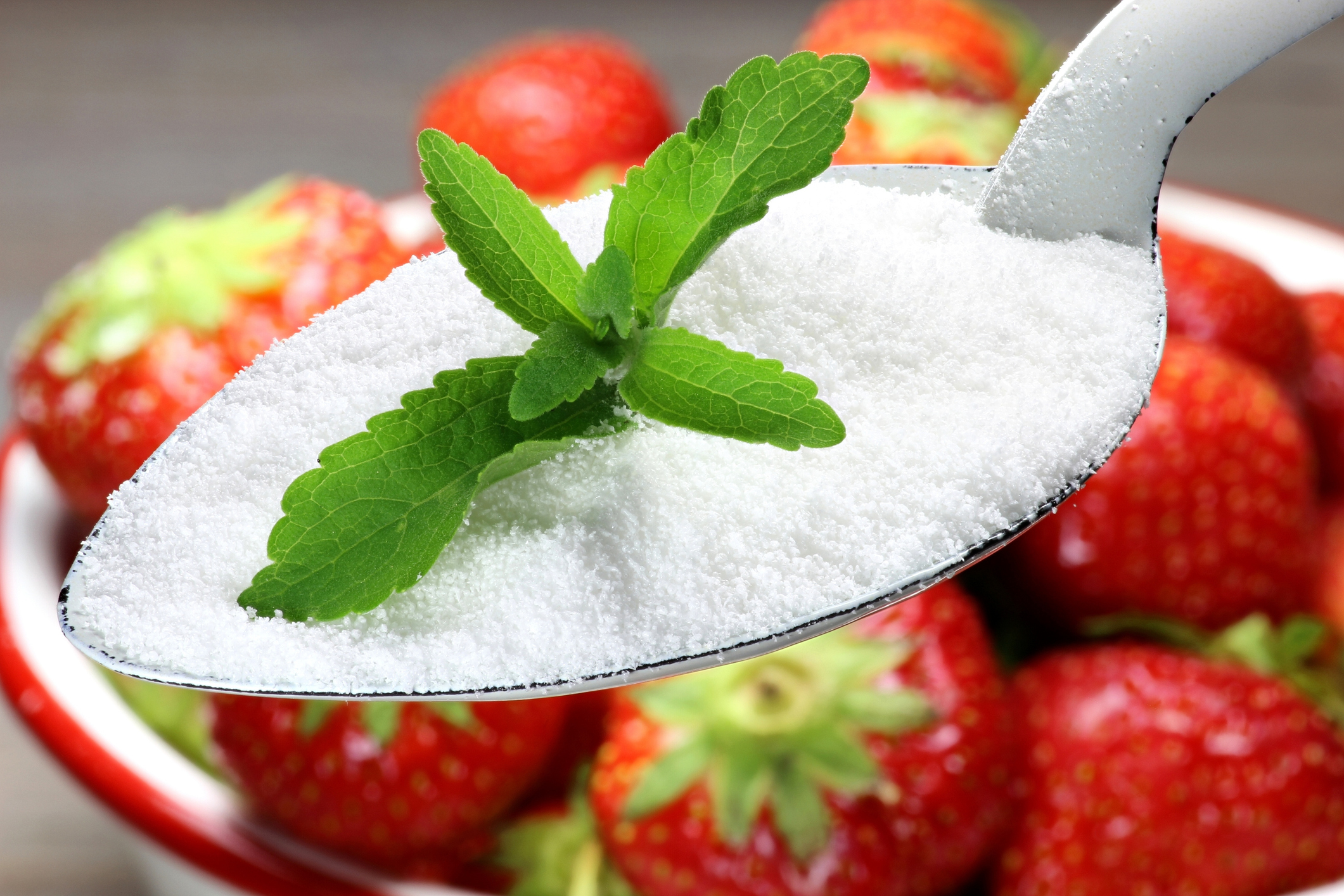 Azúcar vs. stevia: ¿cuál es la opción más saludable y mejor endulzante?