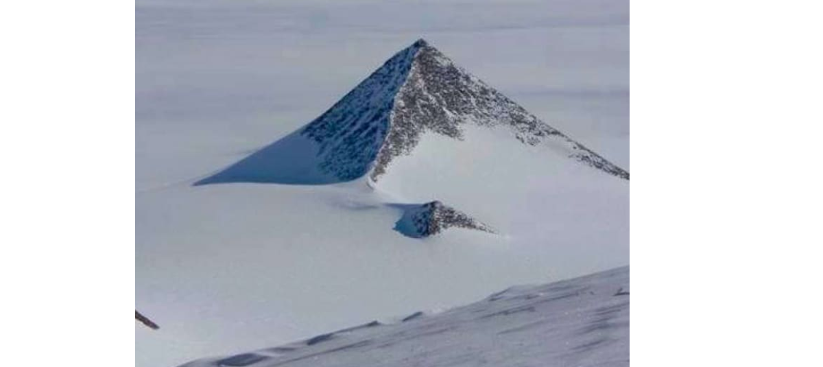Ciencia explica qué hay detrás de extraña 'pirámide' en la Antártida ...